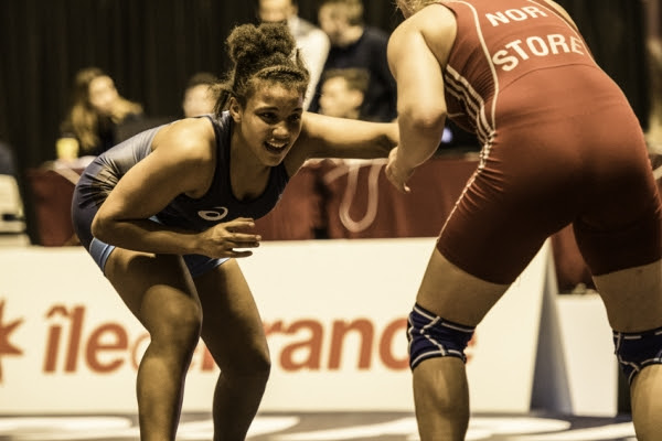 Les équipes de France de lutte en promotion à Montauban